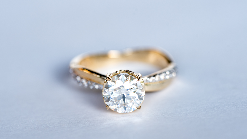 How to Know if a Diamond Ring is Real? – Nazar's & Co. Jewelers